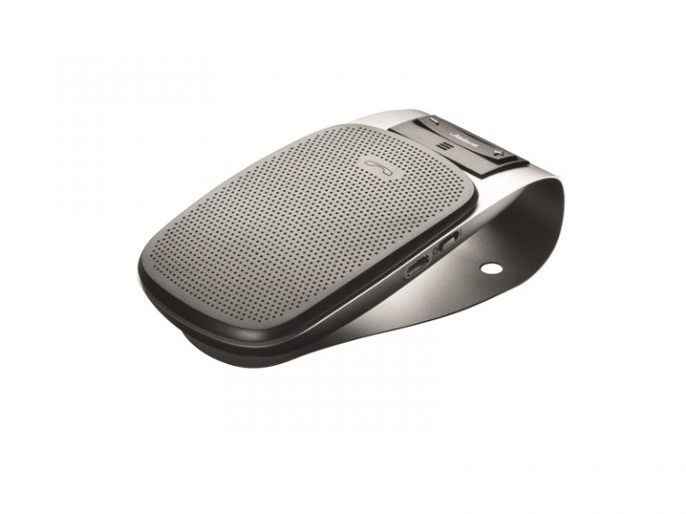 Choosing the best hands-free Bluetooth phone or sat nav kit - Green Flag