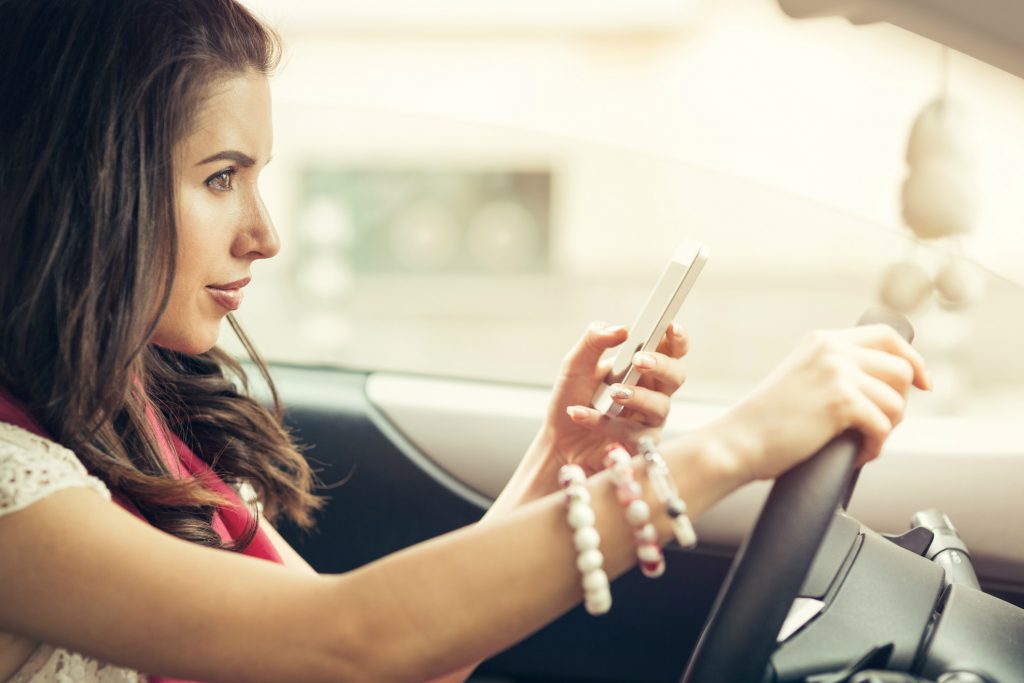 How to set Do Not Disturb While Driving mode for Apple iOS and Google ...