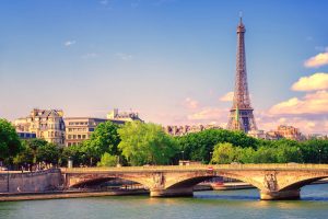Driving in France: which cars can visit Paris with Crit’Air emissions ...