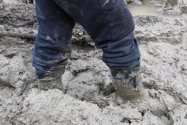 Expert advice: how to drive through thick mud - Green Flag